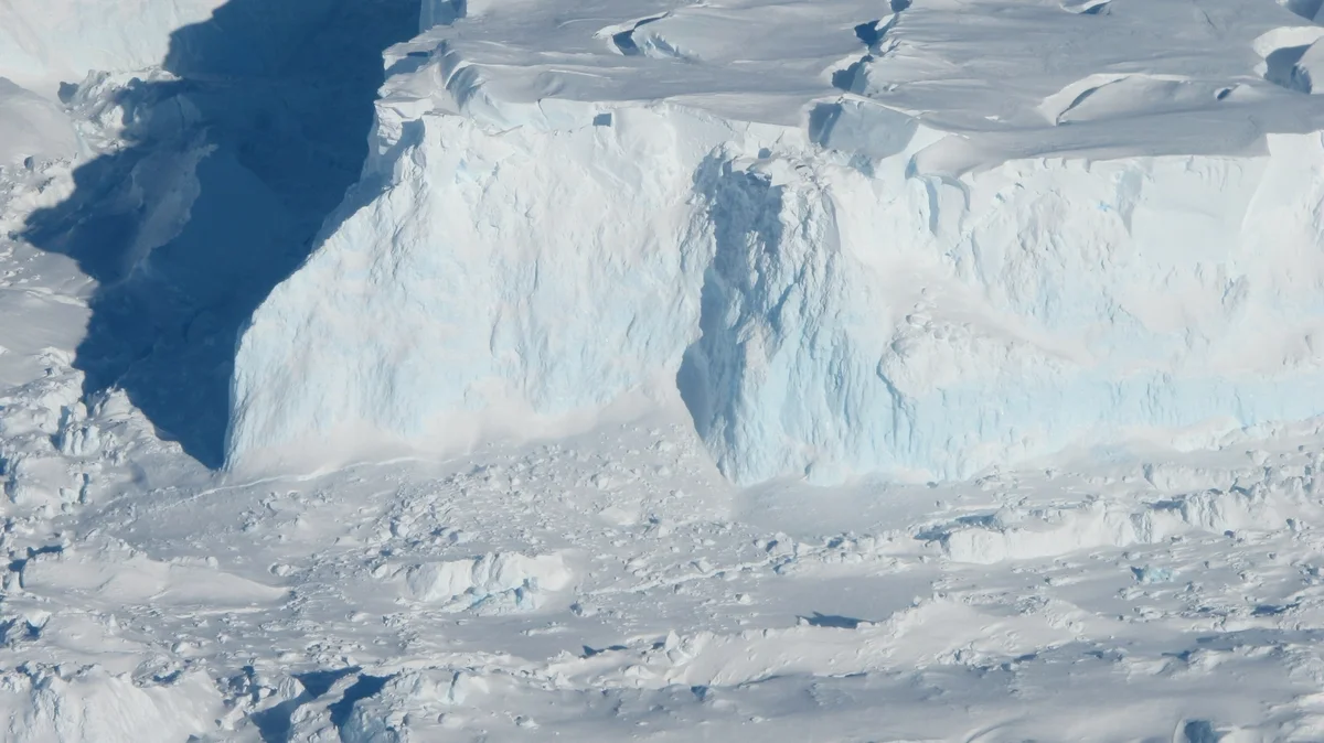 Antarctique : fonte record de glace, une zone grande comme la France ...