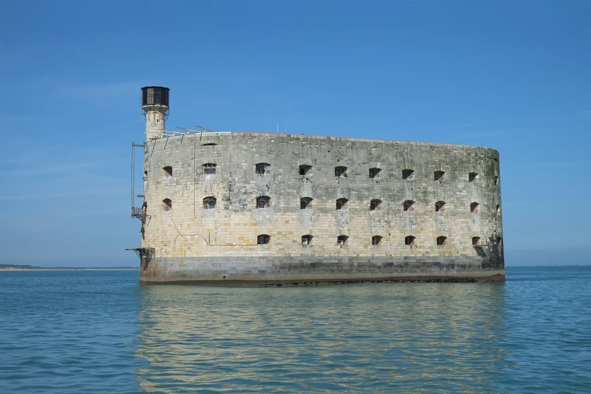 Fort Boyard, théâtre d’un homicide : le monument va servir de décor à ...